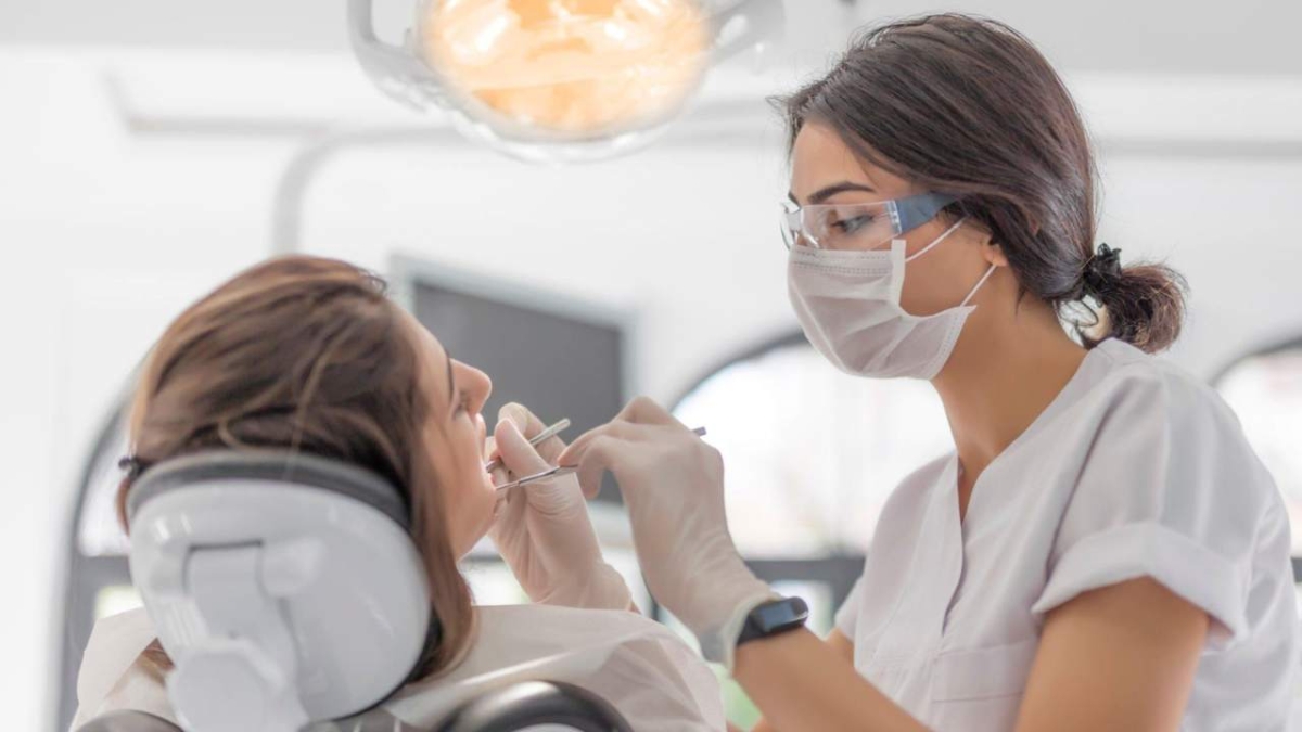 Decoding Root Canal Infections - Causes, Symptoms, & Solutions